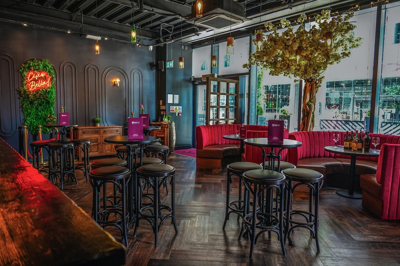 Bespoke Banquette Seating For Restaurants- Hotel and Lounge Seating