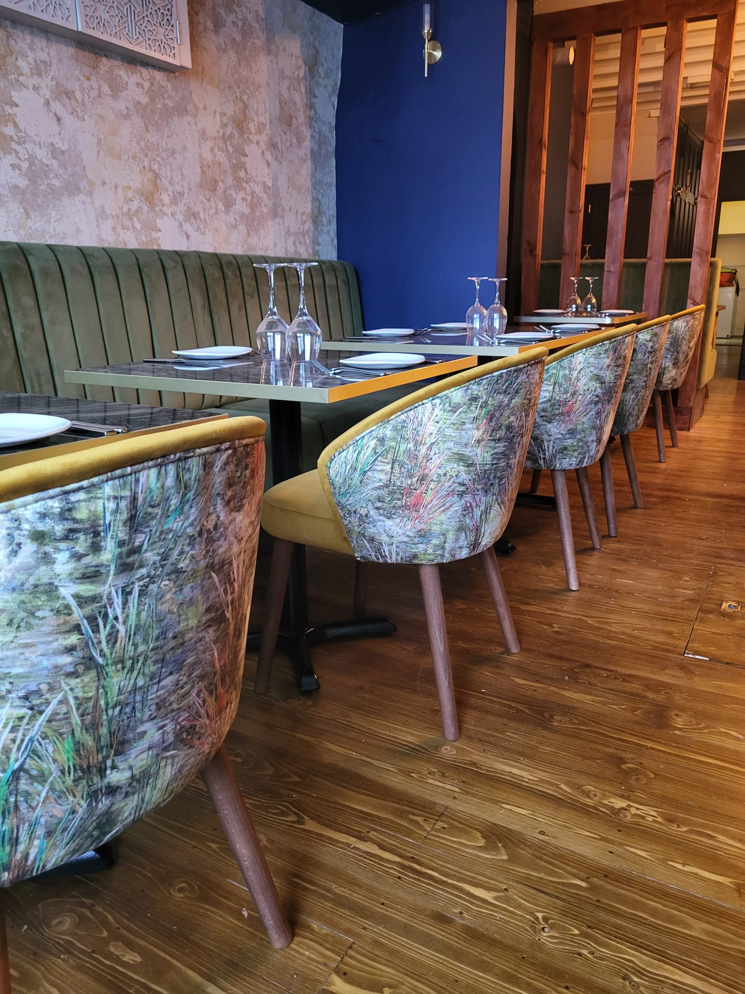 Restaurant Tables in Oxford-Contract Tables Constantine Contract Furniture